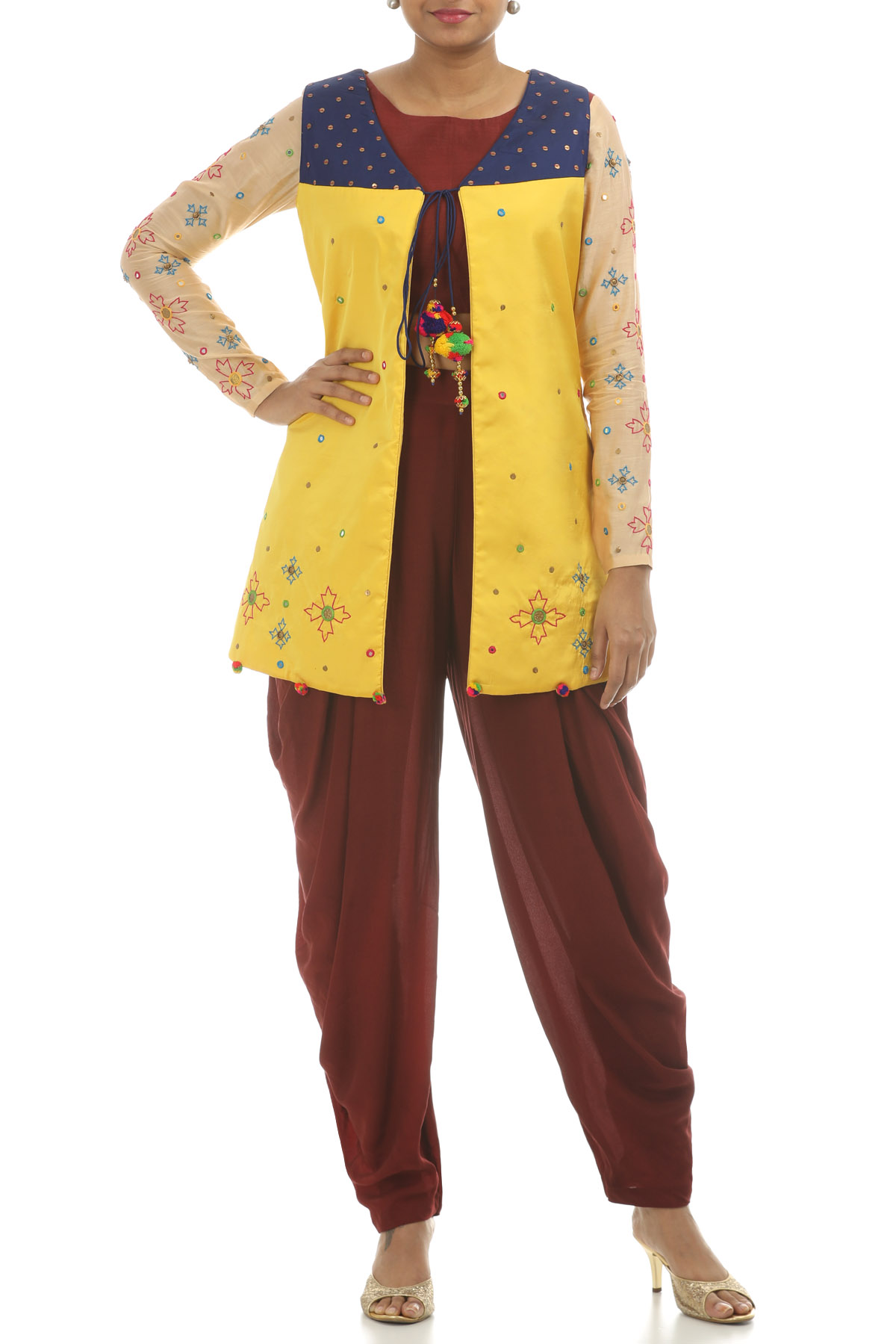 Kill The Boredom Of Your Salwar Suits With These Latest Styles!